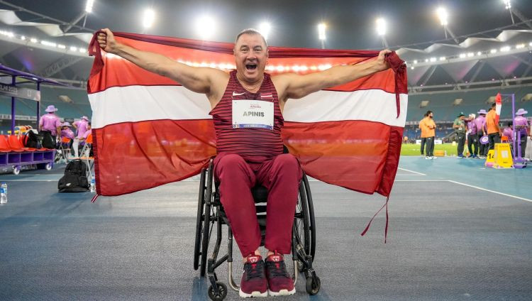 Titulētais Apinis atkal triumfē pasaules čempionātā paravieglatlētikā ...